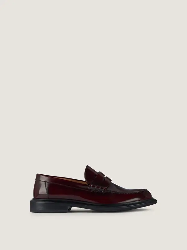 Givenchy Gent Loafers In Brushed Leather - Burgundy