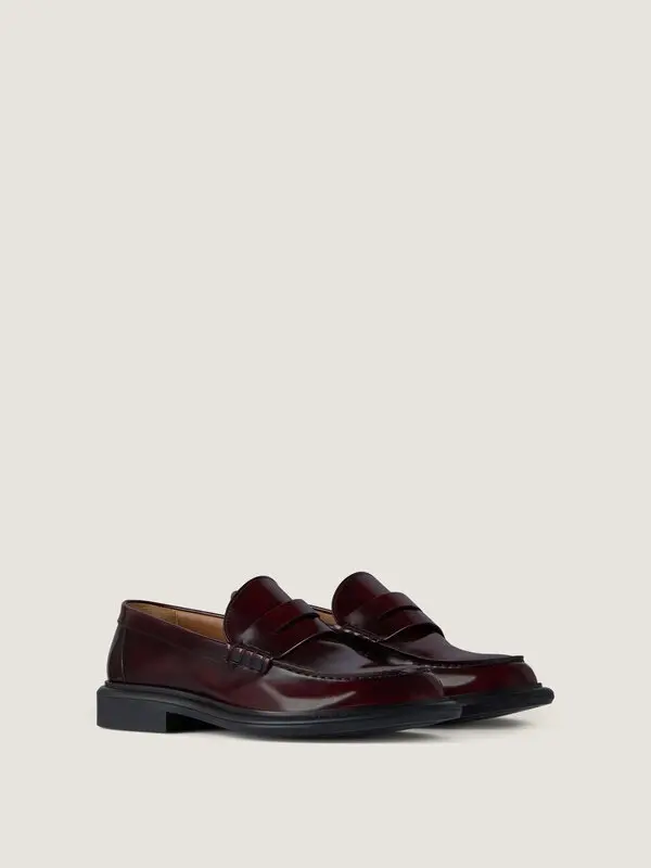 Givenchy Gent Loafers In Brushed Leather - Burgundy