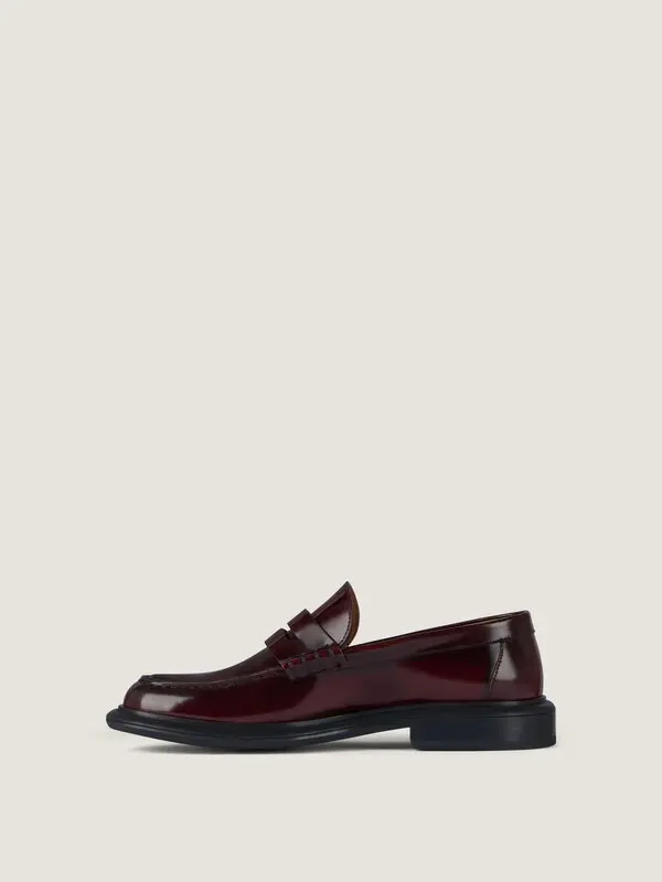 Givenchy Gent Loafers In Brushed Leather - Burgundy
