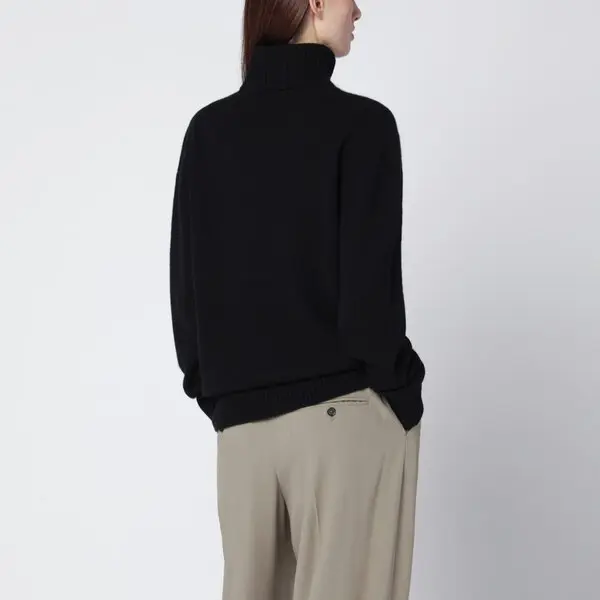 TOTEME Cashmere Turtleneck Sweater