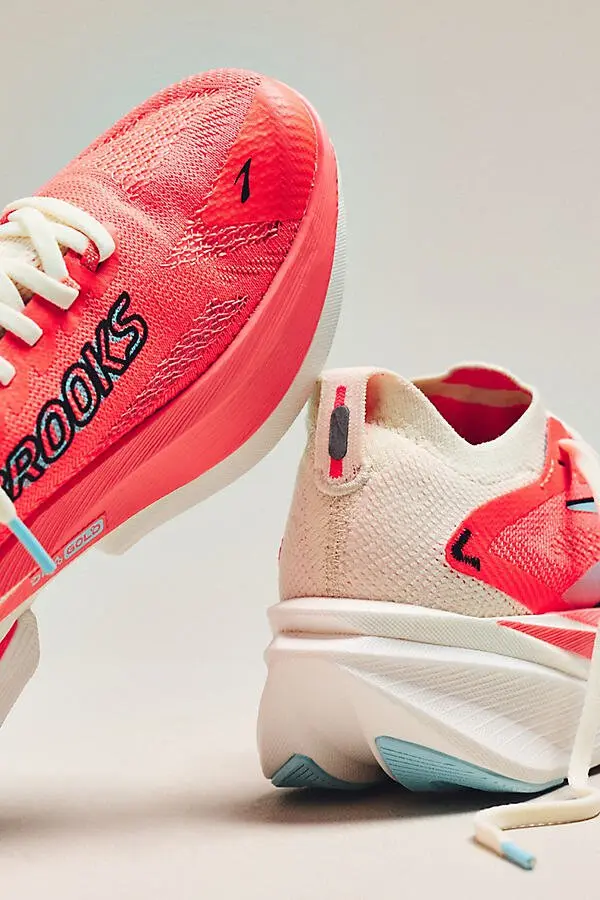 Brooks Hyperion Max 3 Sneakers - Coconut/fiery Coral/atomizer
