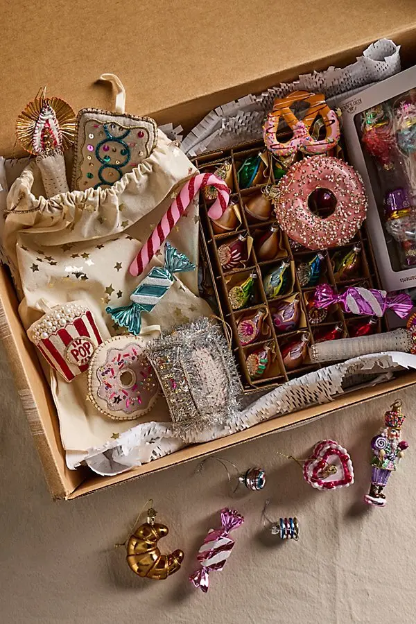 Free People Holiday Wishes 100-piece Ornament Bundle