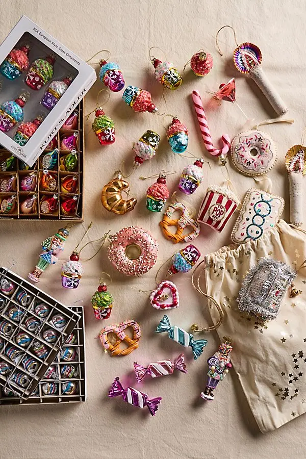 Free People Holiday Wishes 100-piece Ornament Bundle