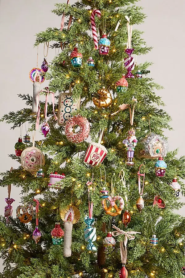 Free People Holiday Wishes 100-piece Ornament Bundle