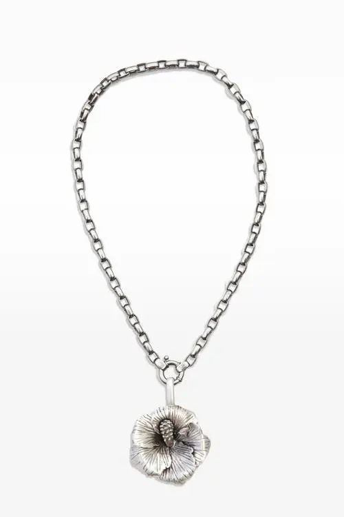 67JEWELRY Hibiscus Pendant Necklace