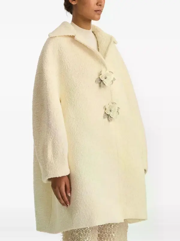 Oscar De La Renta Bouclé Coat With Floral Buttons - Neutrals