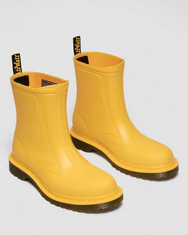 Dr. Martens 1460 Waterproof Pull-on Boots