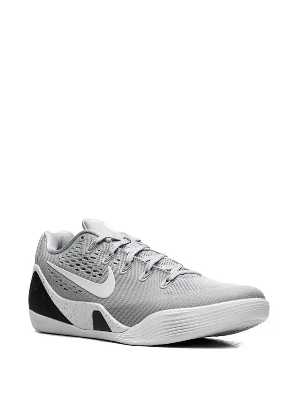 Nike Kobe Em Low-top Sneakers - Grey