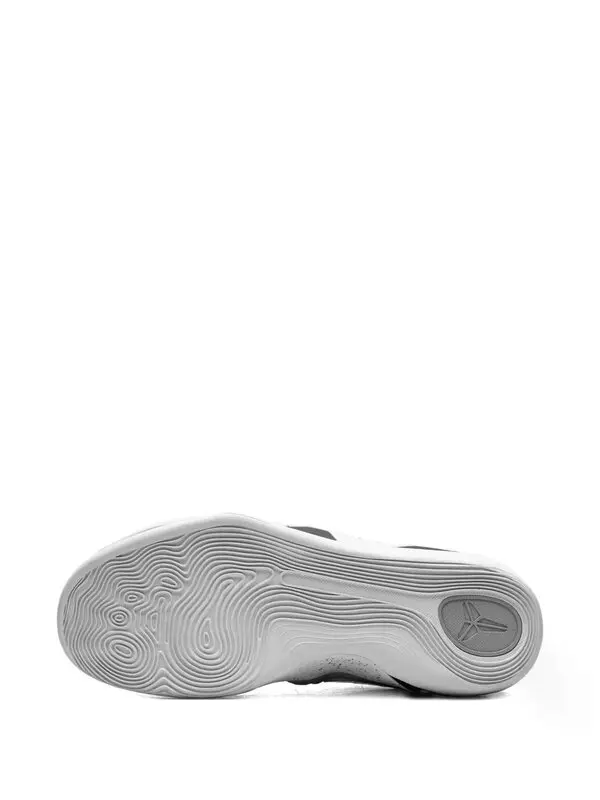 Nike Low-top Sneakers