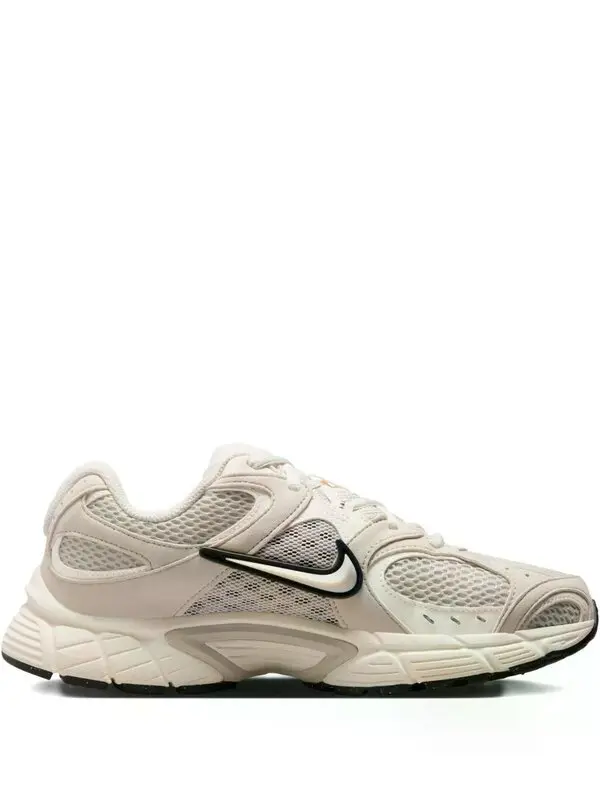 Nike V5 Rnr Sneakers - Neutrals