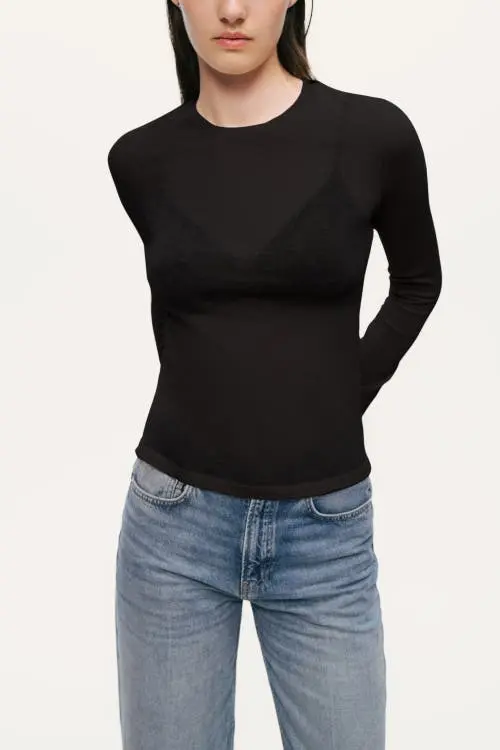 NOCTURNE Sheer Crew-neck Mesh Top