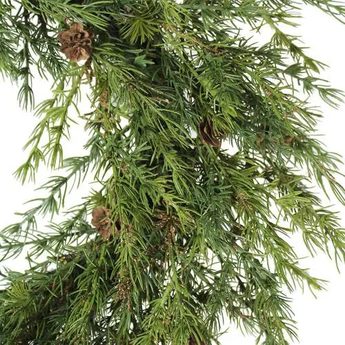 CG HUNTER 28" Artificial Pine Wreath With Pinecones