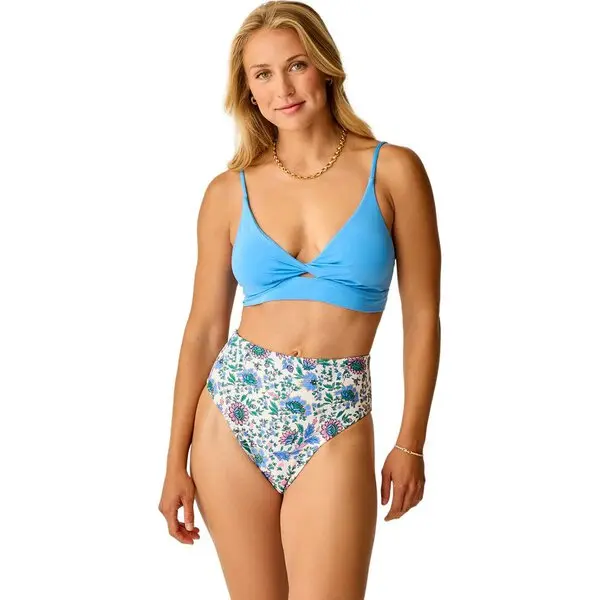Carve Designs Lani Pocket Compression Bottom - Cloud Multifloral