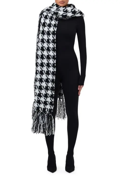 Naked Wardrobe Houndstooth Check Bouclé Fringe Scarf - Houndstooth Black/white