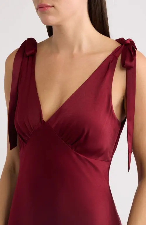 WAYF Ottilie Tie-strap Gown - Burgundy