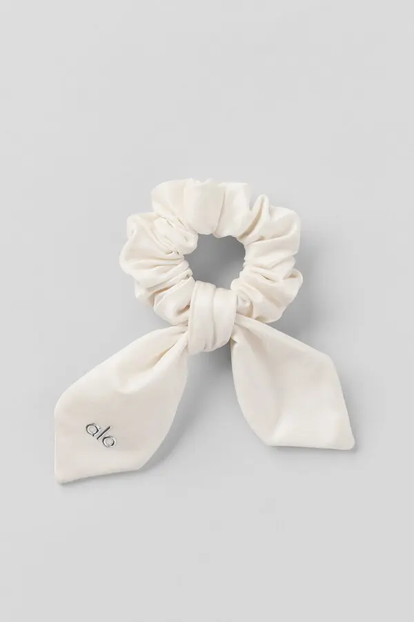 Alo Yoga Airlift Rhythm Scrunchie - Ivory