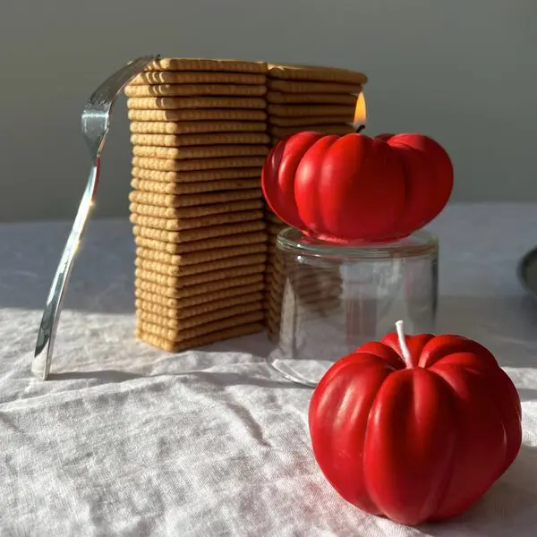 SCANDLES Heirloom Tomato Candle