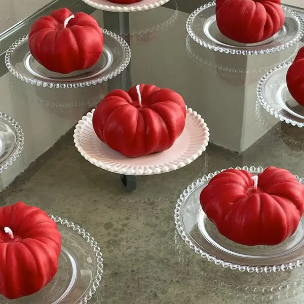 SCANDLES Jumbo Heirloom Tomato Candle