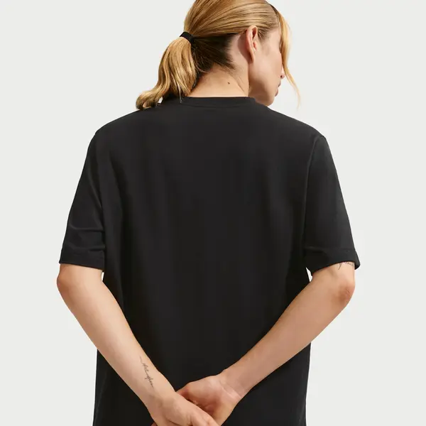 Nike Sportswear Essentials Loose T-shirt