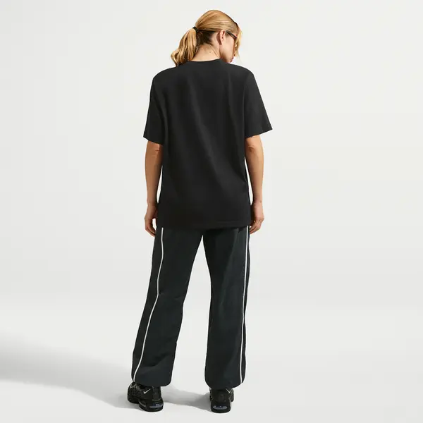Nike Sportswear Essentials Loose T-shirt