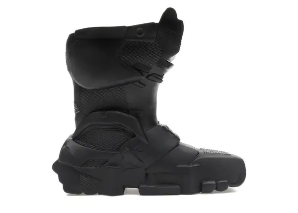 BRAVEST STUDIOS Chief Boot