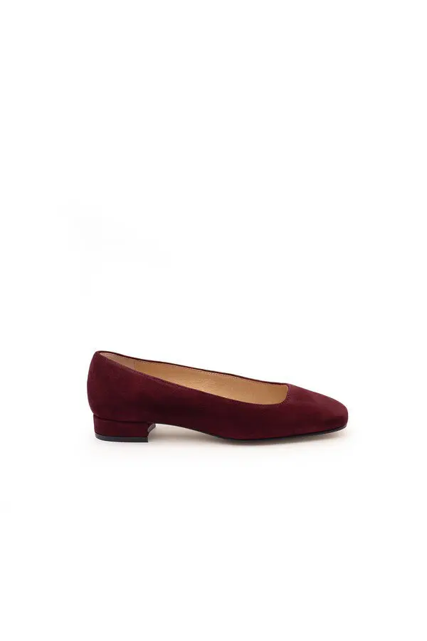 MENINA STEP Leticia Bordeaux Suede Ballet Flats - Natural