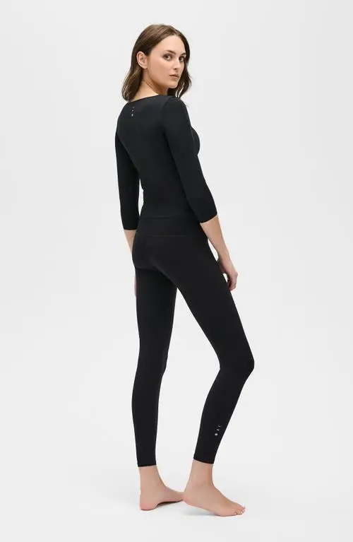 ELASTIQUE ATHLETICS Iconic 3/4 Sleeve Top - Black