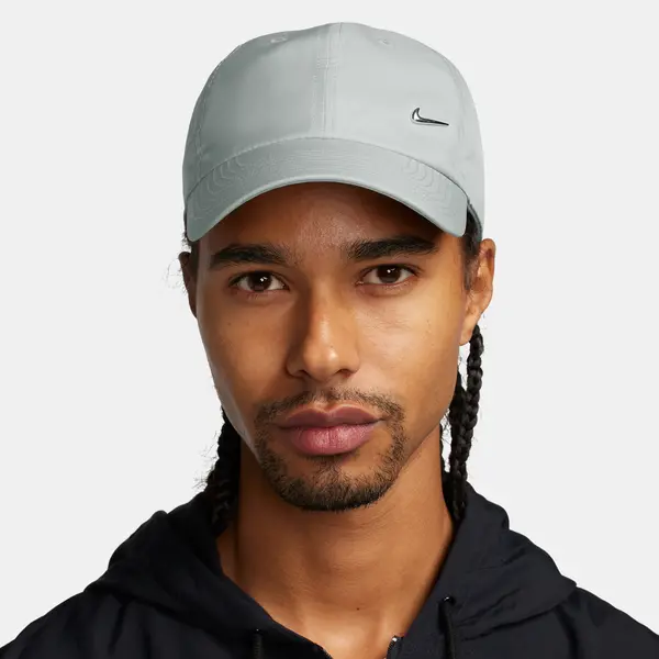Nike Dri-fit Club Unstructured Metal Swoosh Cap - Grey