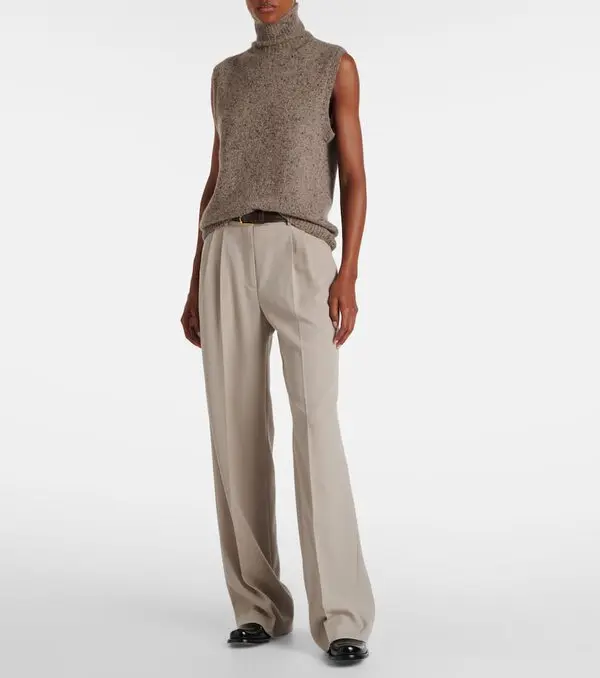 THE ROW Merilas Cashmere Turtleneck Top - Brown