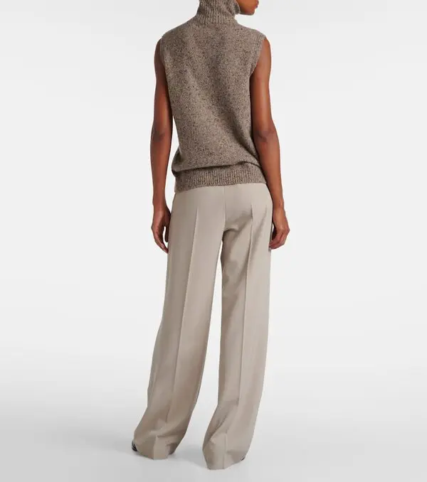 THE ROW Merilas Cashmere Turtleneck Top - Brown