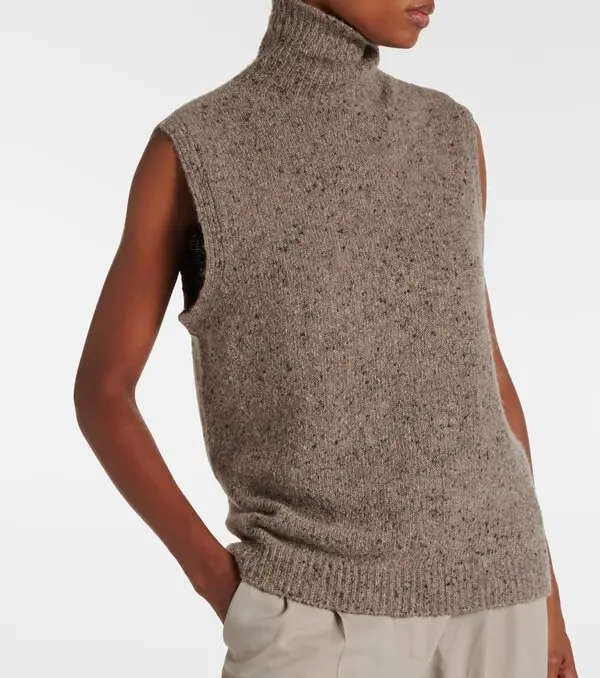 THE ROW Merilas Cashmere Turtleneck Top - Brown
