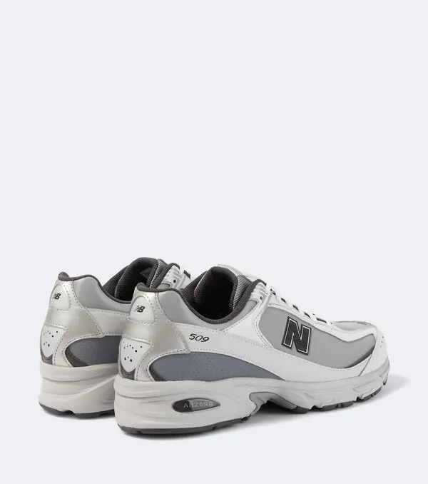 Comme Des Garçons X New Balance U509 Sneakers