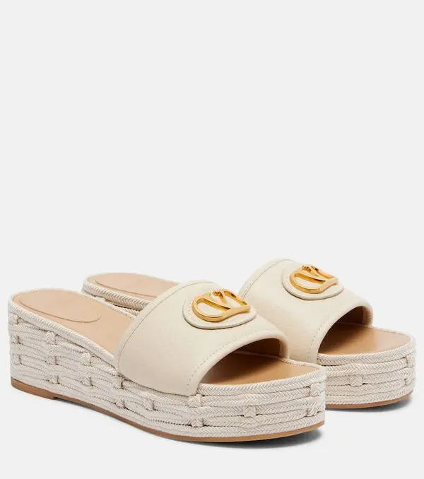 Valentino Garavani Vlogo Leather Platform Slides