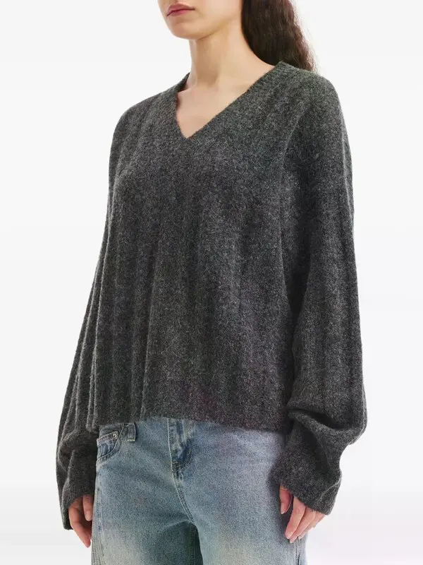 TOUT A COUP V-neck Long Sleeve Sweater - Grey