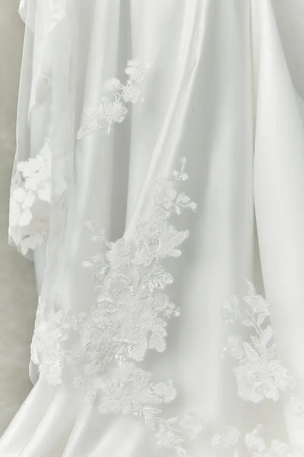 Watters Petunia Motif Cathedral Veil