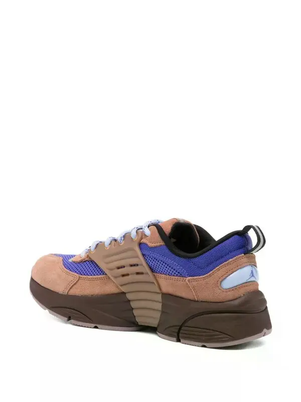 Nike Jordan Trunner Sneakers
