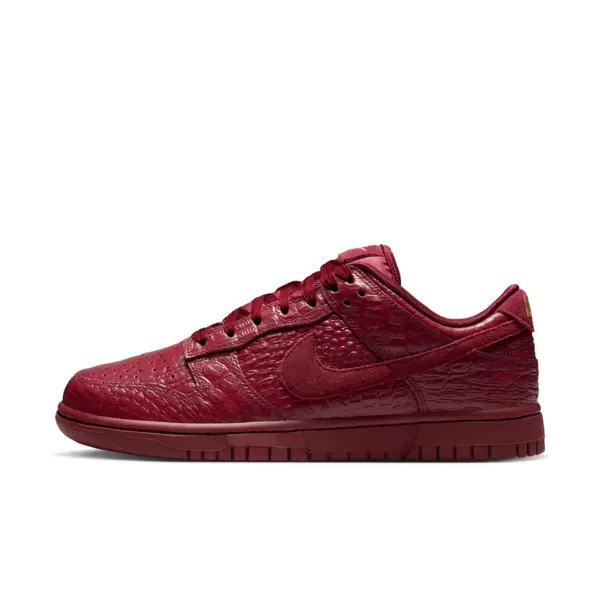Nike Dunk Low Sneakers - Red
