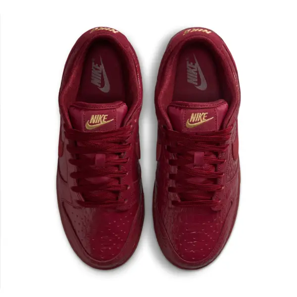 Nike Dunk Low Sneakers - Red