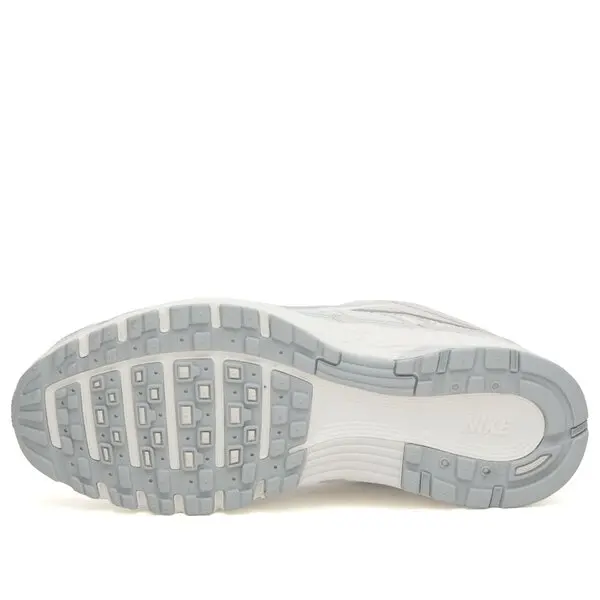 Nike P-6000 Se W Sneaker - White/grey