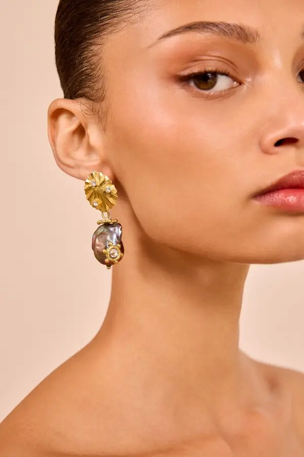 Ulla Johnson Pearl Dangle Earring