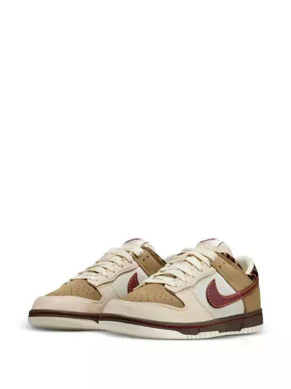 Nike Dunk Low Leopard Sneakers - Neutrals
