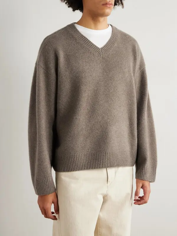 FRAME Cashmere V-neck Sweater - Brown