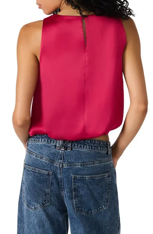 Steve Madden Yazmin Sleeveless Crop Top