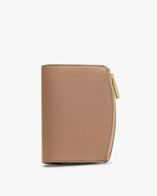 Cuyana Passport Wallet - Cappuccino