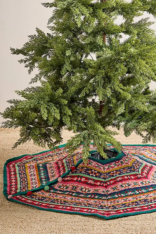 FRENCH KNOT Sedona Fairisle Tree Skirt - Red Pattern