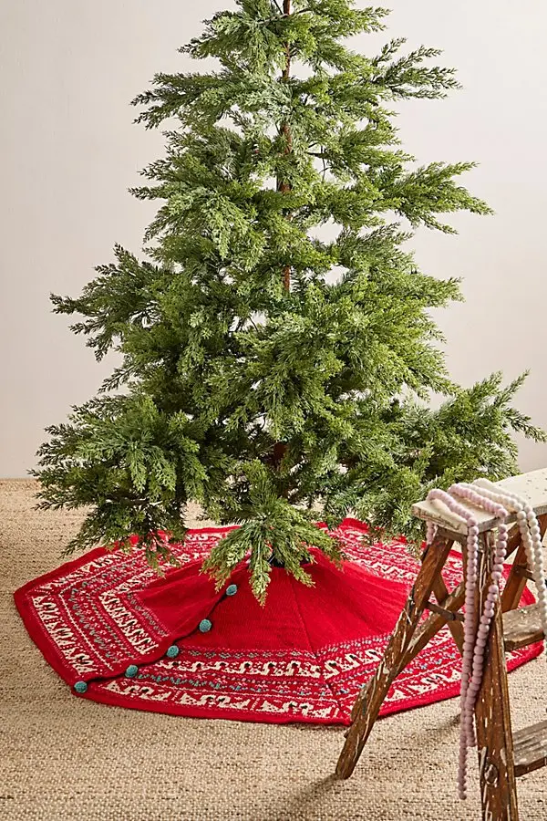 FRENCH KNOT Swan Print Tree Skirt - Red Pattern