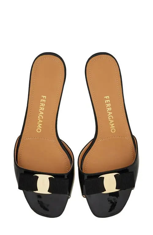 FERRAGAMO Vanilla Bow Slide Sandal - Nero Biscotto