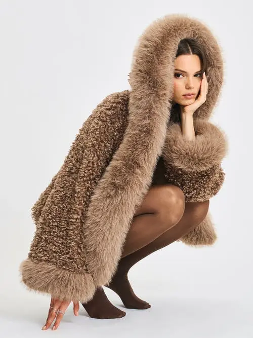 MISS CIRCLE NEW YORK Faux Shearling Fur Jumbo Kali Hooded Coat