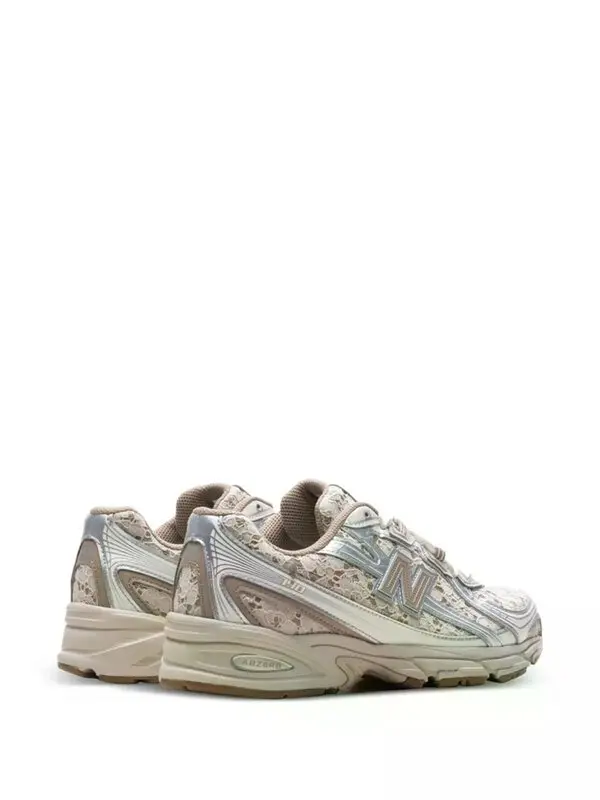 NEW BALANCE 740 Lace-up Sneakers - Neutrals