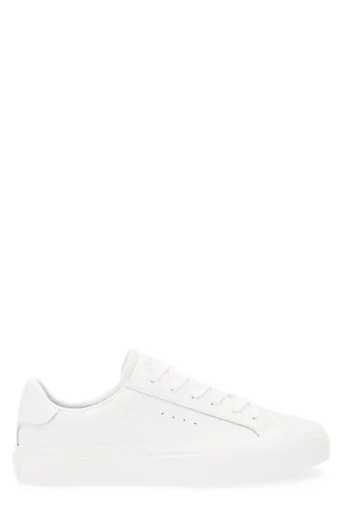 SANTO STUDIO Balboa Low Top Sneaker - White